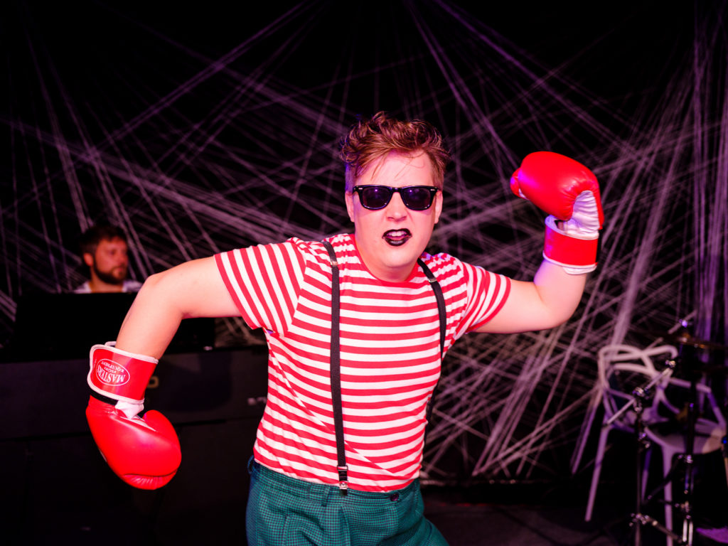 APSIK! – Fundacja Mikro Teatr